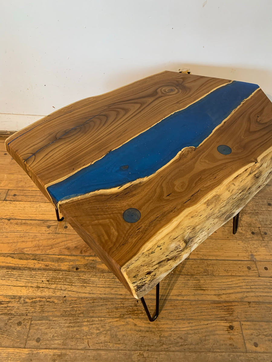 Epoxy and unique slabs – RRlumber